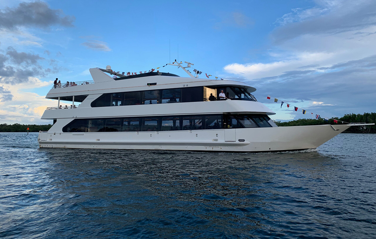 Augusta, MO Luxury Yacht, Boat, Dinner Cruise | Miss Augusta Cruises